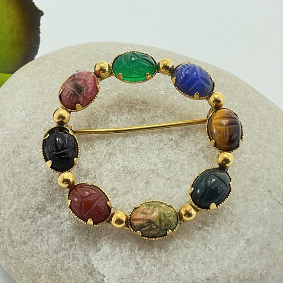 Winard | Jewelry | Vintage Scarab Brooch Winard 2k Ge Carved Gemstones ...